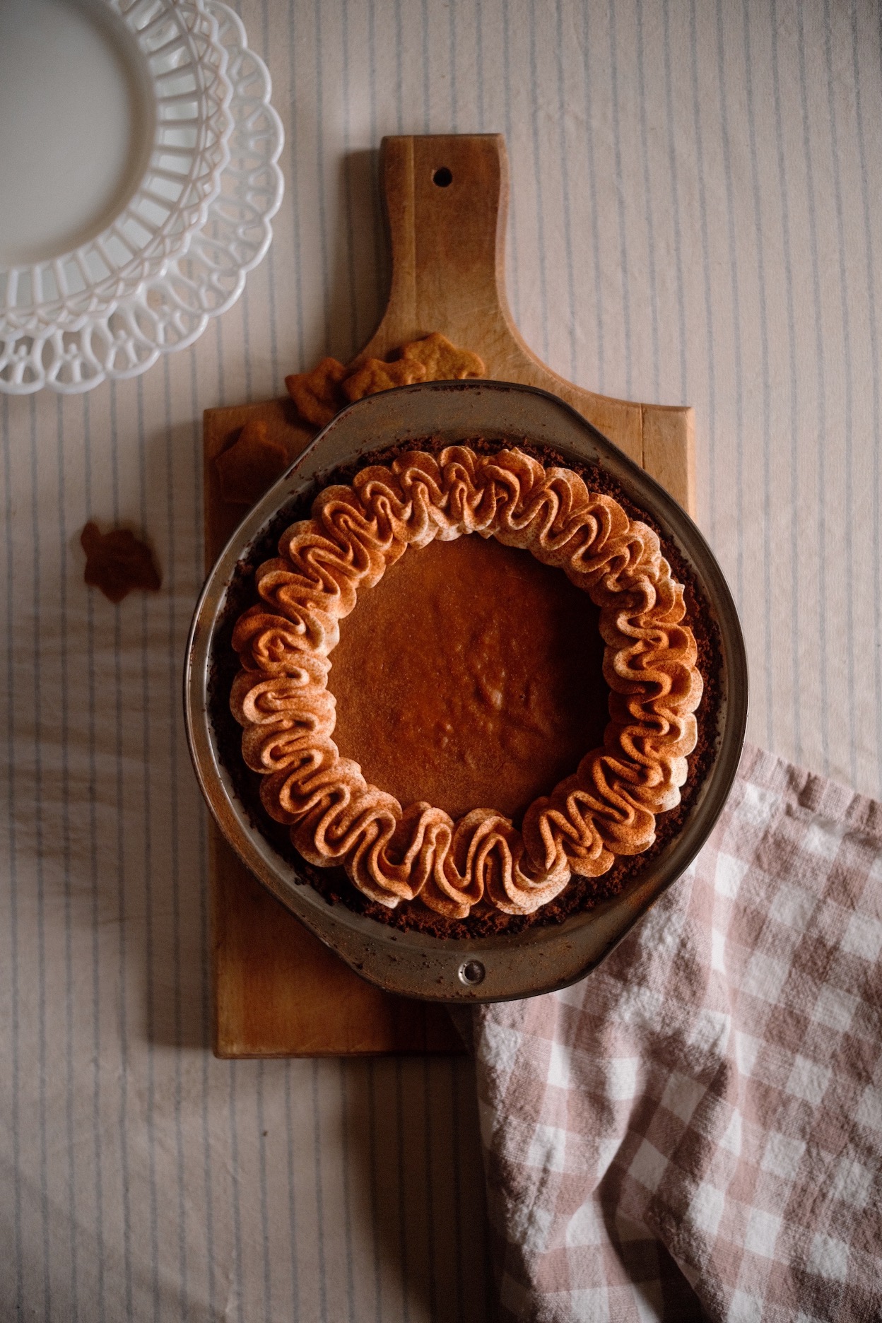 Easy and Classic Gluten Free Pumpkin Pie Recipe - Josie Michelle Davis